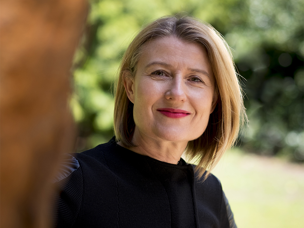 Conferencia de Clare Lilley, Directora del Programa del Parque de ...